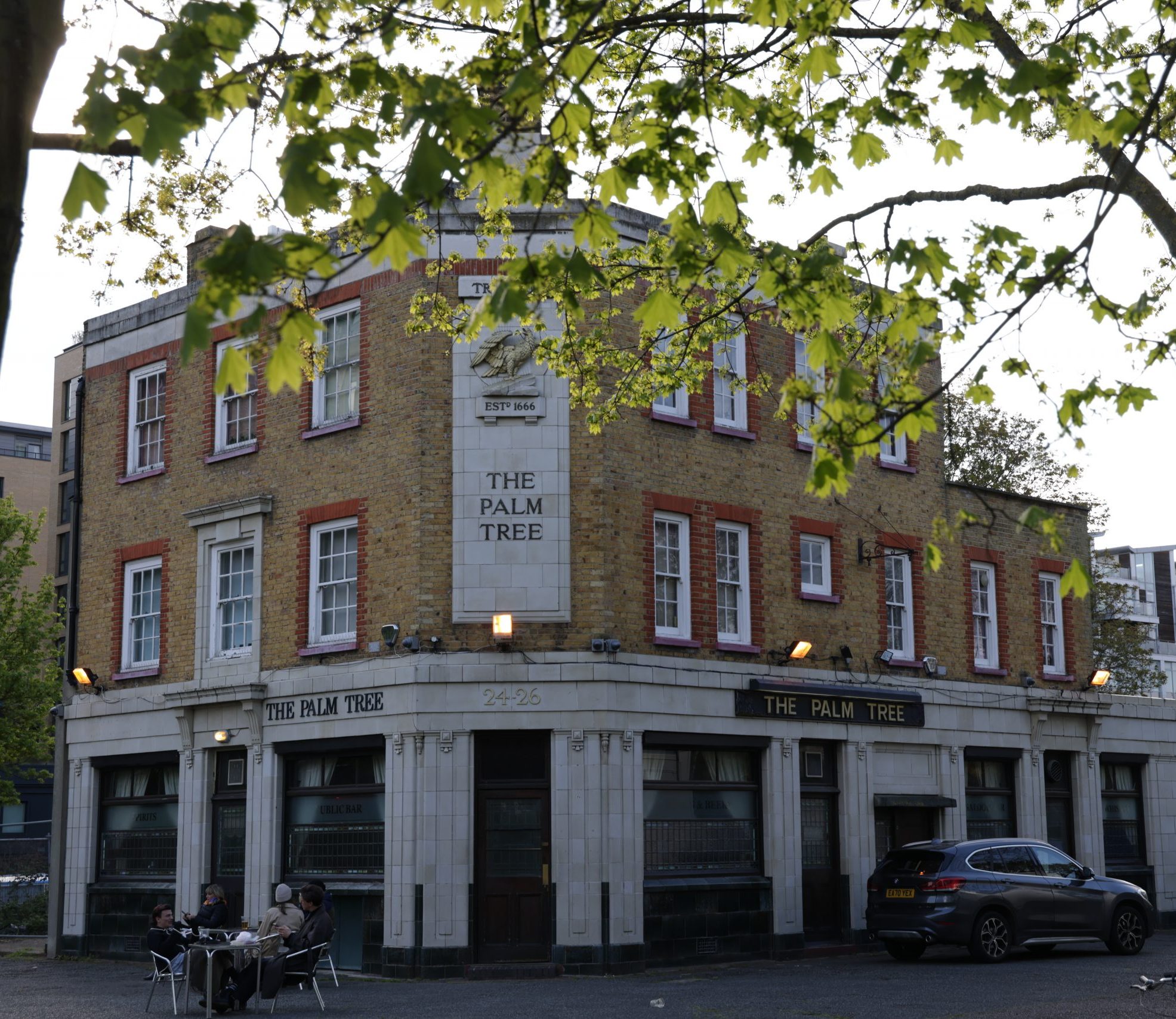 Palm Tree pub, Mile End Park - Bow Heritage Trail